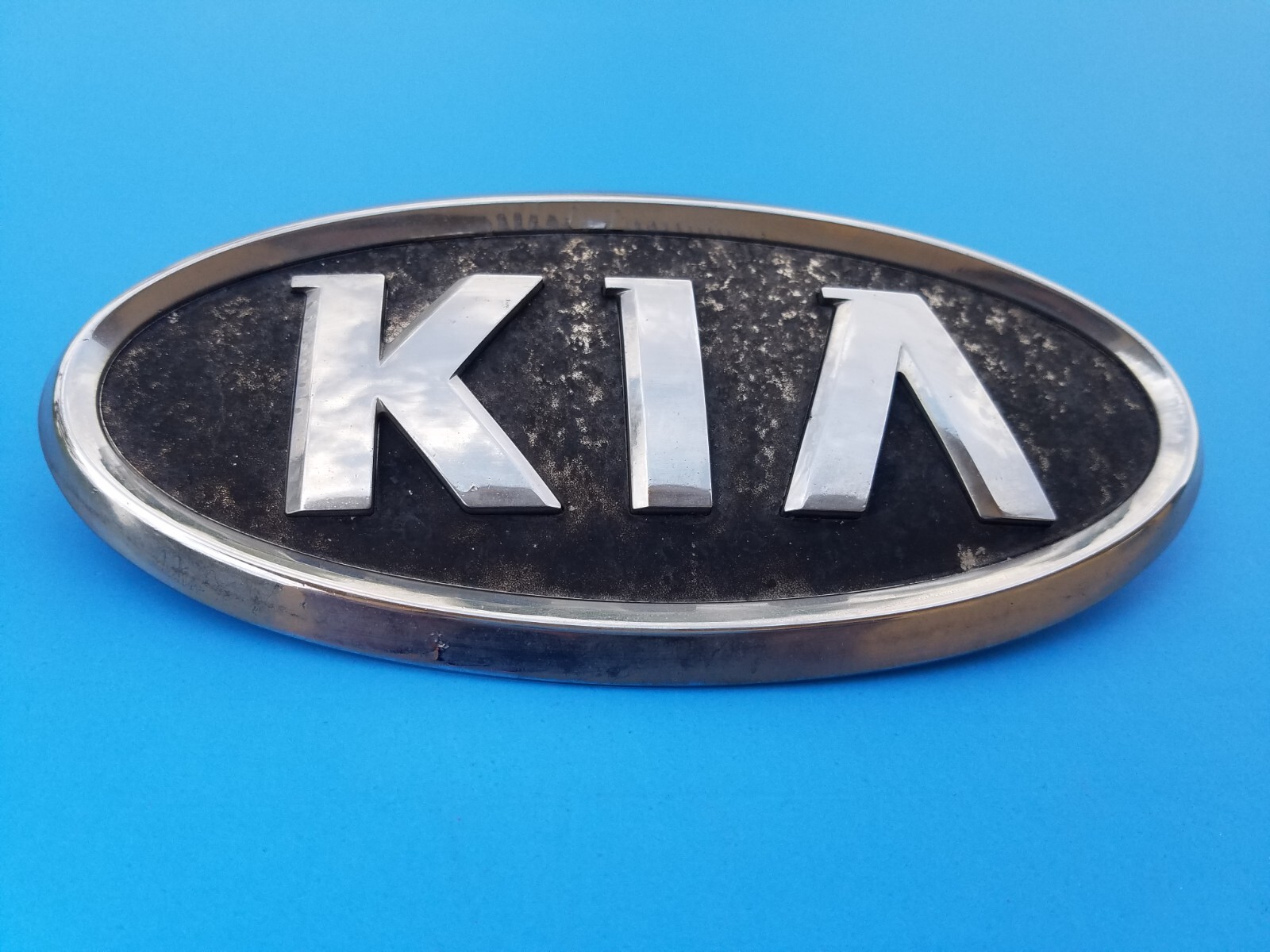 07 08 09 10 KIA SPORTAGE FRONT GRILLE CHROME EMBLEM BADGE SYMBOL LOGO ...