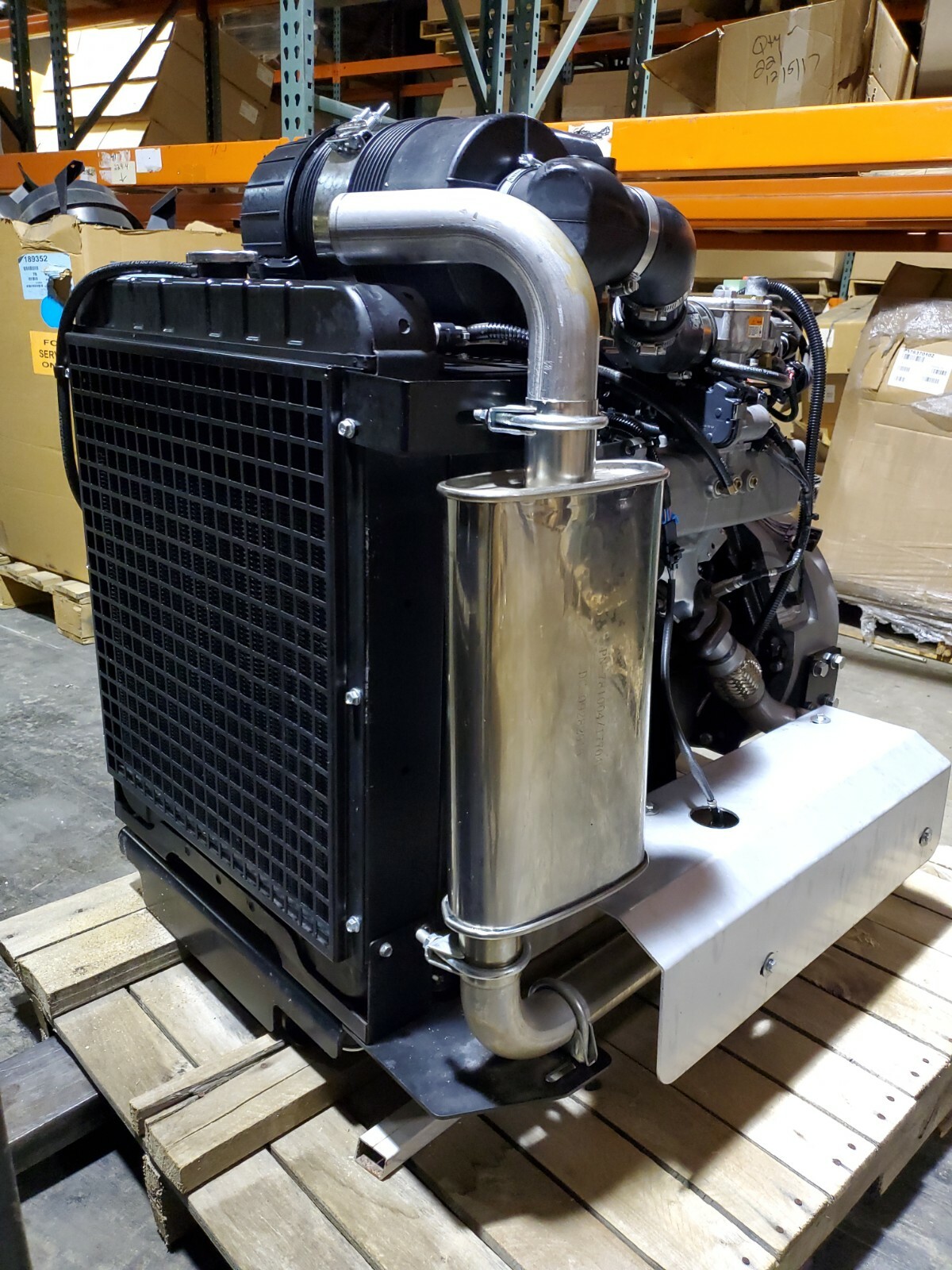 4 Cylinder VP Propane Zenith Engine NA428 Approx 42HP W/ Radiator 2.8L ...
