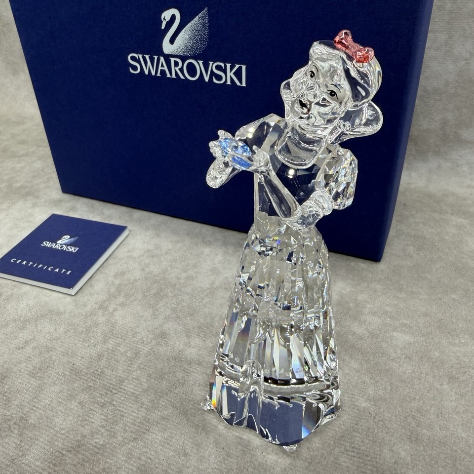 SWAROVSKI Disney Snow White From Snow White & Seven Dwarfs 994881 ...