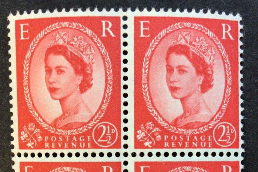 GB STAMPS SG574 T2 2 1/2d CARMINE RED MULTI. CRN. NO PHOS 1959 BLK. OF ...