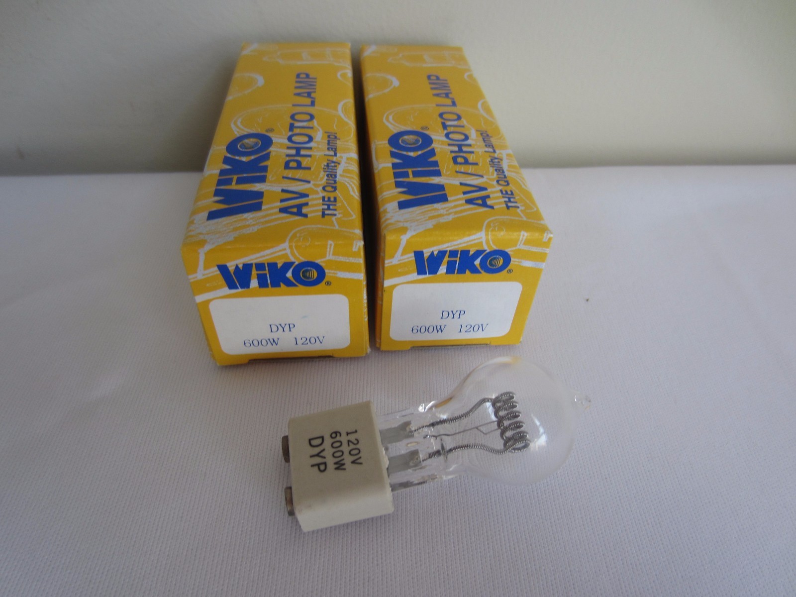 Lot of 2 Wiko DYP 600W 120V AV/Photo Projection Lamps Projector Bulbs ...