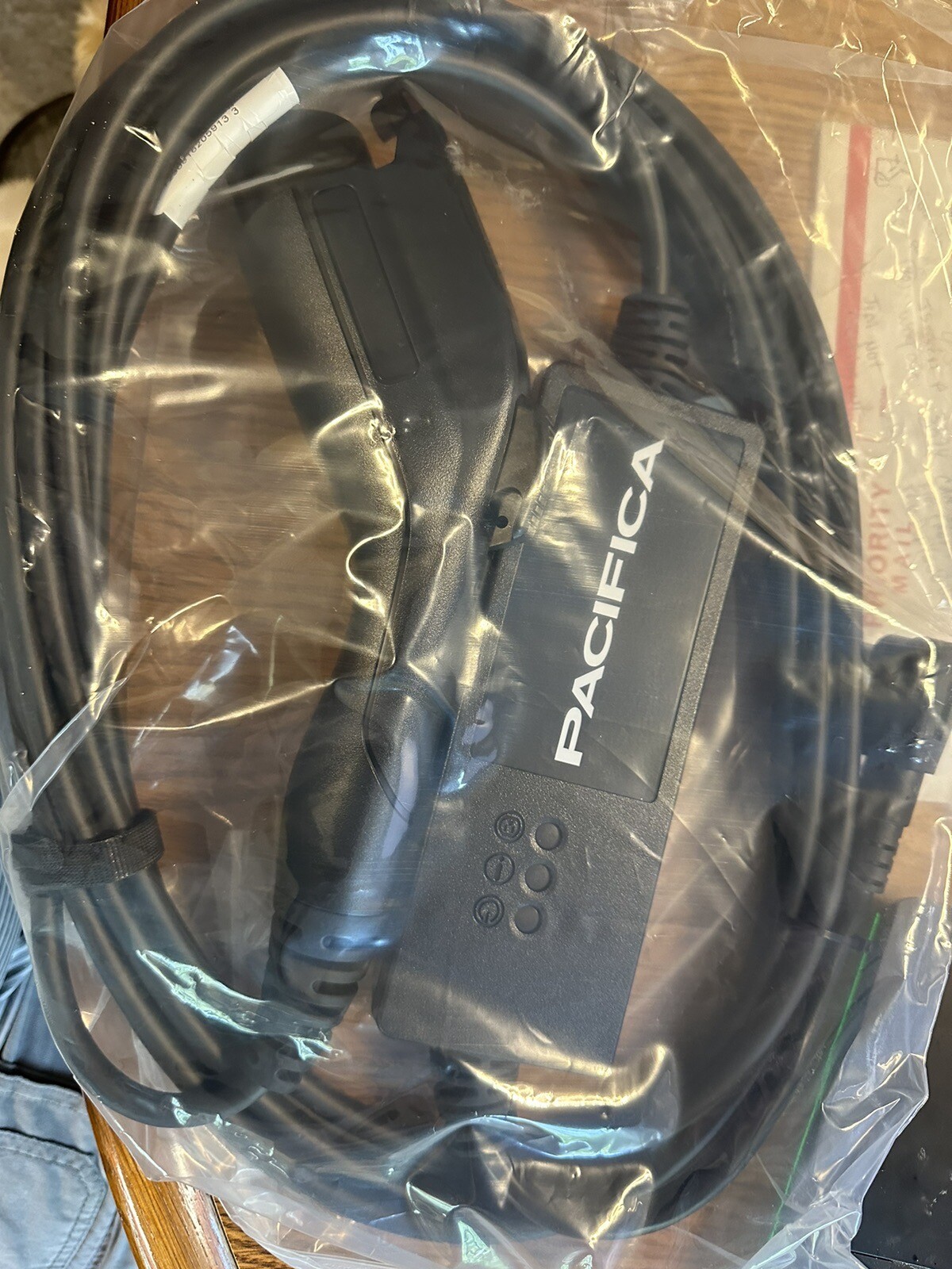 Mopar Chrysler Pacifica Hybrid Electric Car Battery EV Charger ...