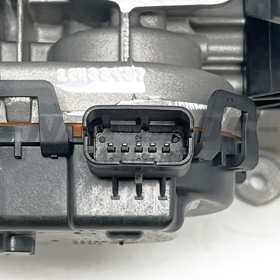 OE EGR Valve Citroen Berlingo C3 C4 Dispatch DS3 DS4 DS5 1.6 DV6 HDi ...