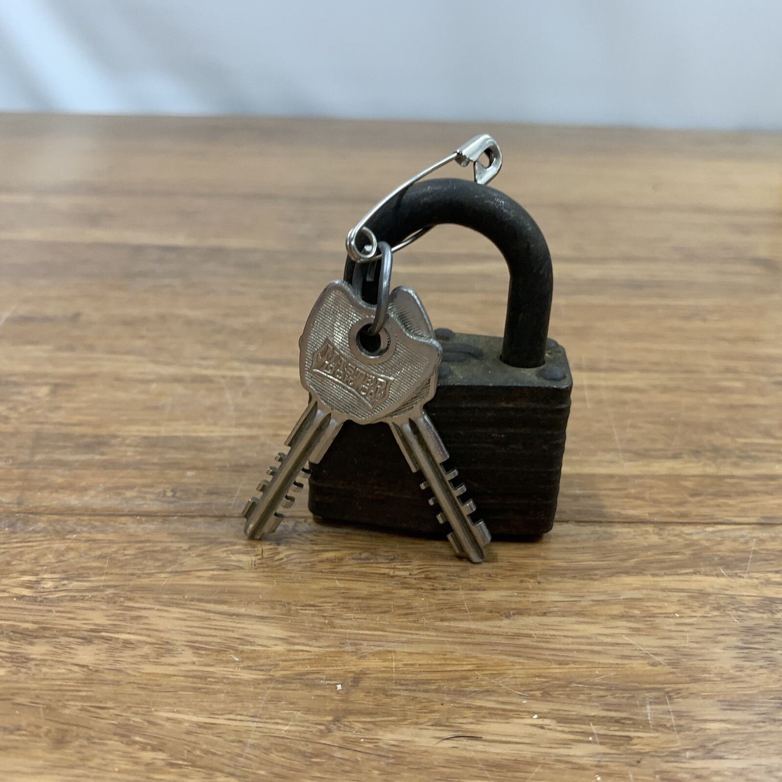 Vintage MASTER LOCK Padlock with 2 Keys Master Lock Company Milwaukee ...