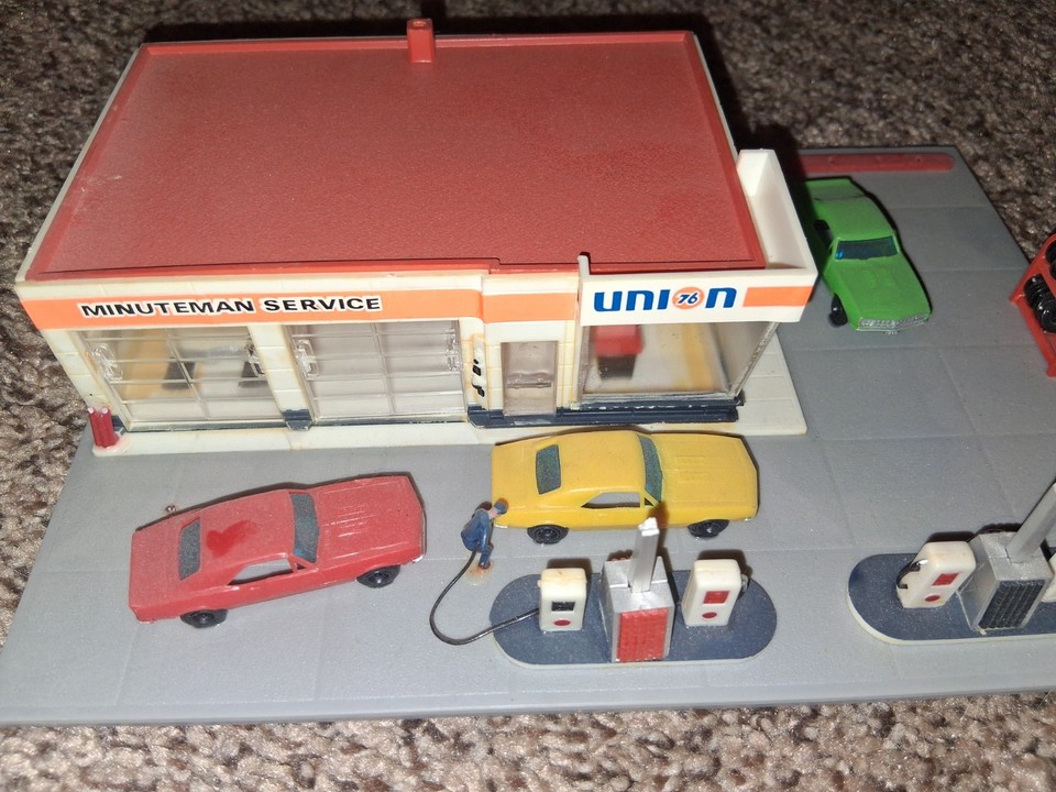 Tyco Lighted Server Station #943-700- Used in box | eBay