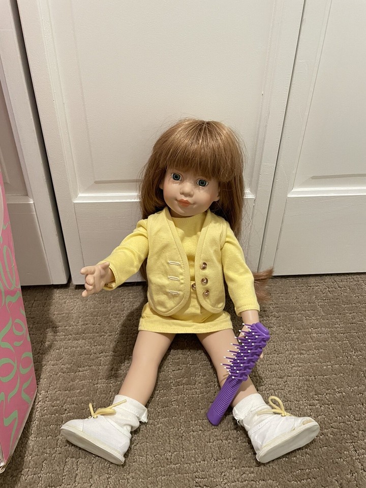 Magic Attic Club Doll Megan W/Box & Brush, Beautiful Condition, LOOK ...