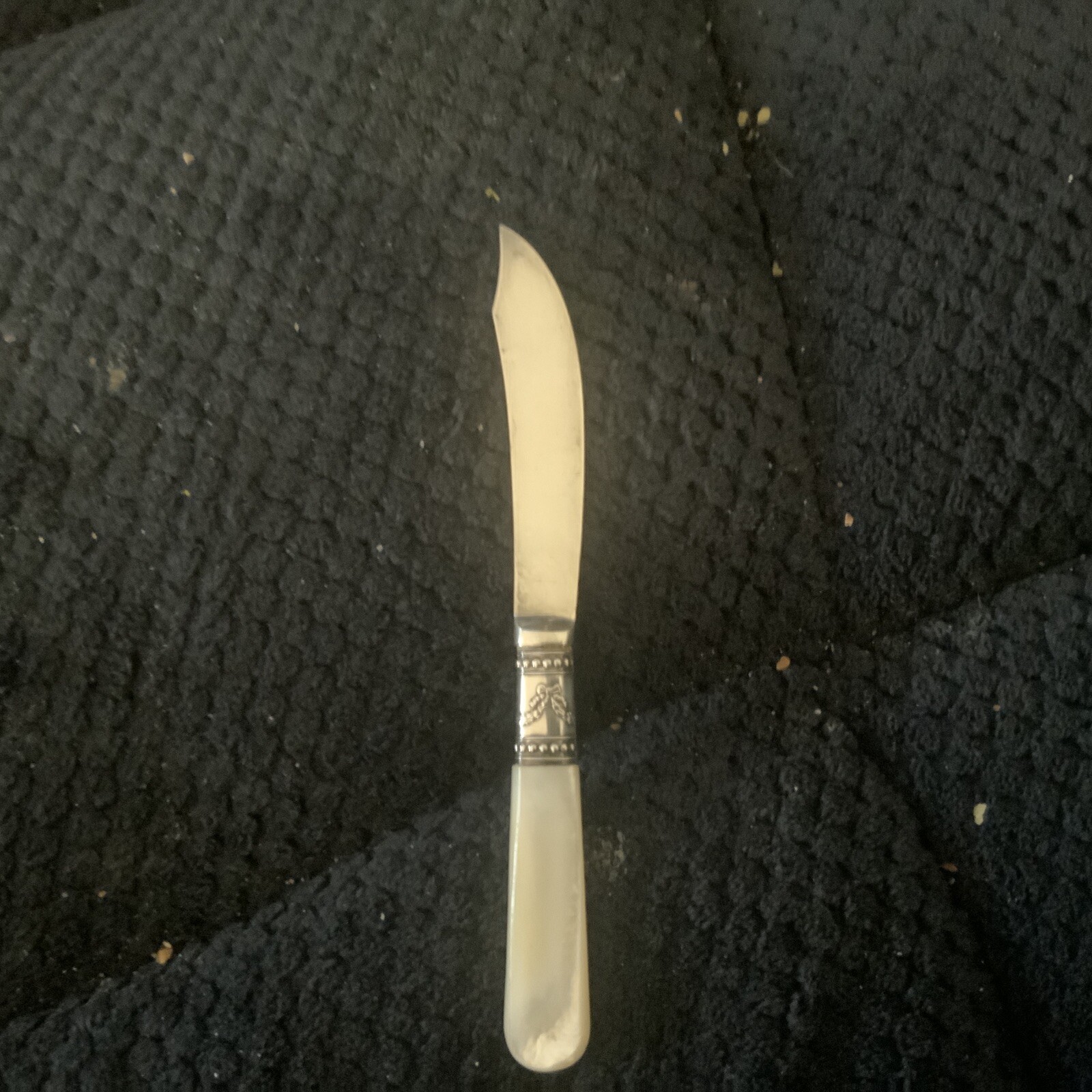 MERIDEN CUTLERY CO. Mother of Pearl handle fruit knife | eBay