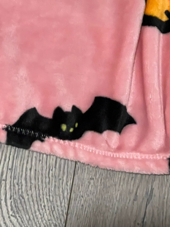 HELLO KITTY Pink Mummy Bats Ghost Pumpkin Halloween Plush Throw Blanket ...