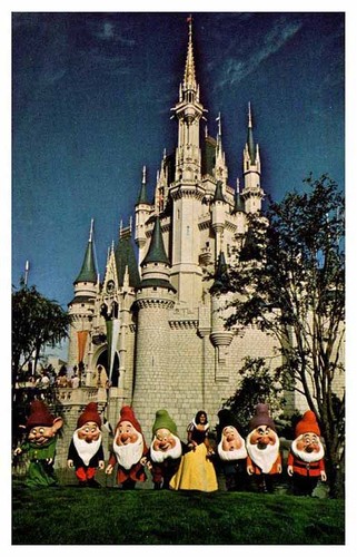 Postcard DISNEY WORLD SCENE Orlando Florida FL o/19 AP8342 | eBay