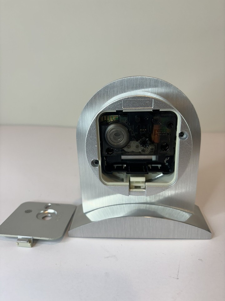 Seiko Westchester Executive Alarm Clock, Gray Analog, Quartz QHE163SLH ...