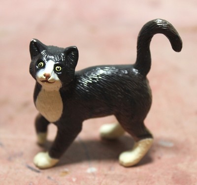 Breyer 1511 Silver Tabby Cat in Brown, Black, White | eBay