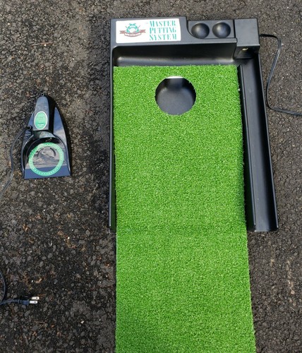 GOLF TRAINING AID MASTERS PUTTING GREEN System, Putting Pal Ball Return ...