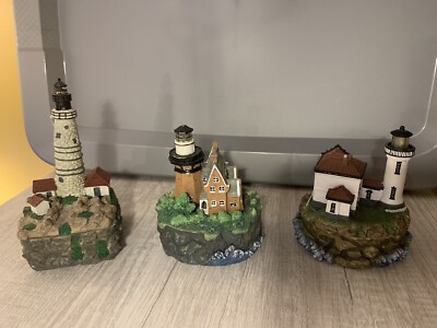Seaside Treasures lighthouses 2003 Holsted House Collection. Music box ...