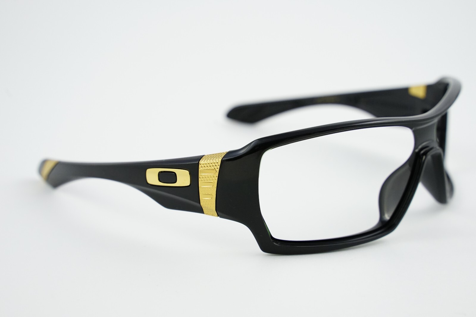 Good! Shaun White OO9190-07 Oakley Offshoot Polished Black Gold Shawn ...