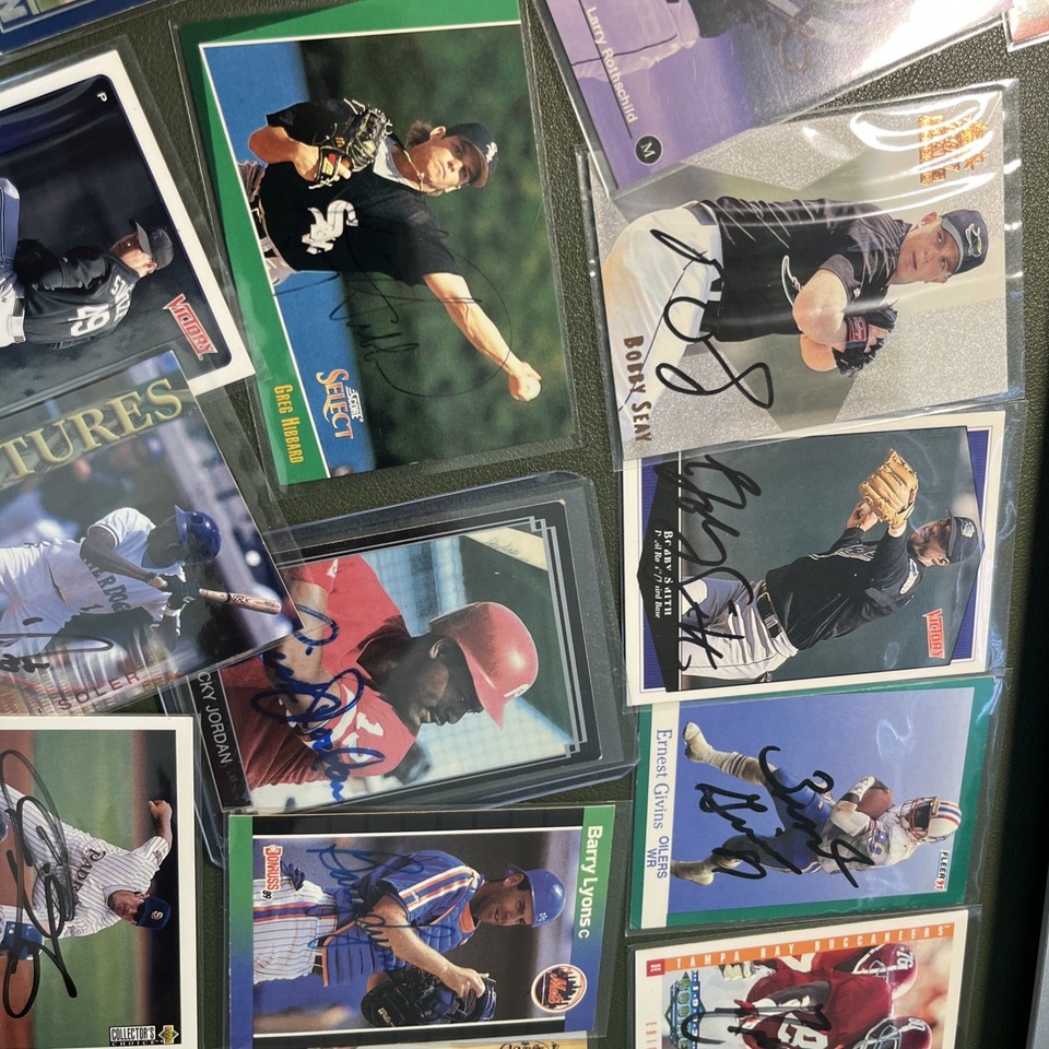 MLB AUTOGRAPH LOT! ALL SIGNED! HUGE MLB AUTOGRAPH LOT! 46 TOTAL RANDOM ...