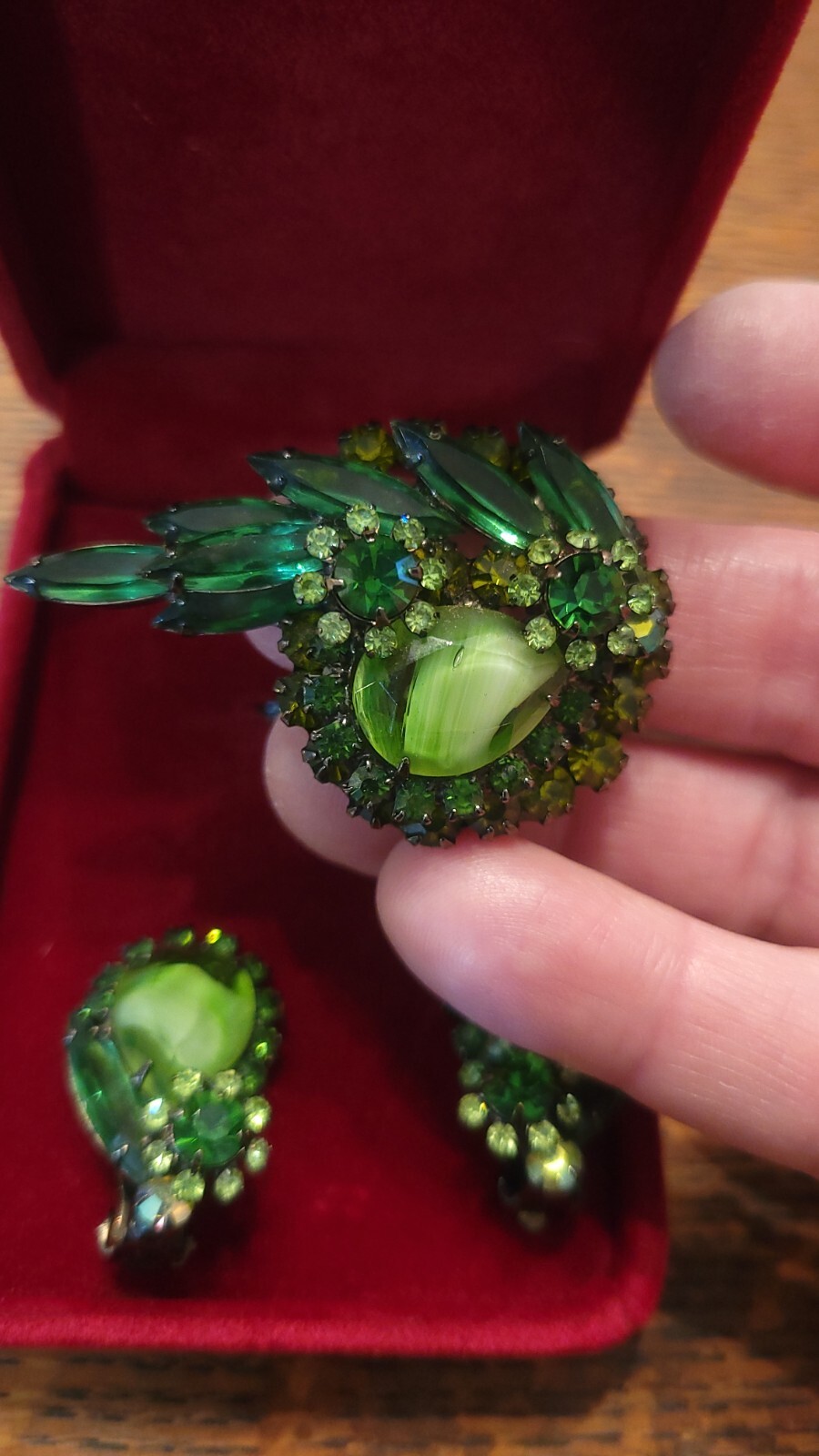 JULIANNA Art Deco Book Piece Vintage Uranium Glass Br… - Gem