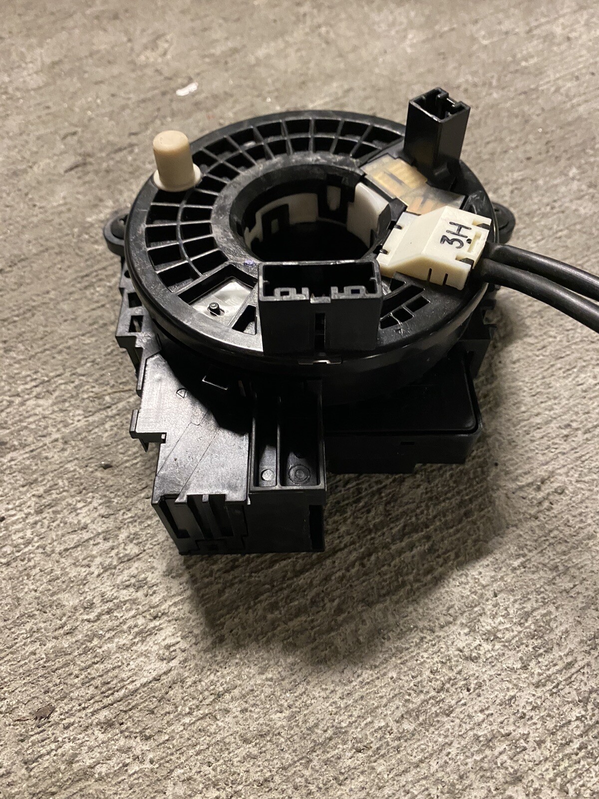 B5554-1cj9a Nissan Wiresteering B55541CJ9A Genuine OEM Part for sale ...