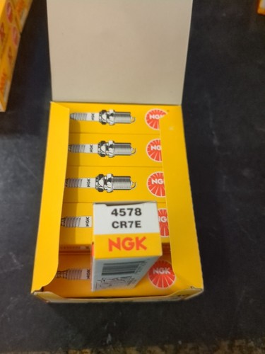 10 pc NGK 4578 CR7E Standard Spark Plugs for UR3CC U22ESR-N G59C E3.38 ...