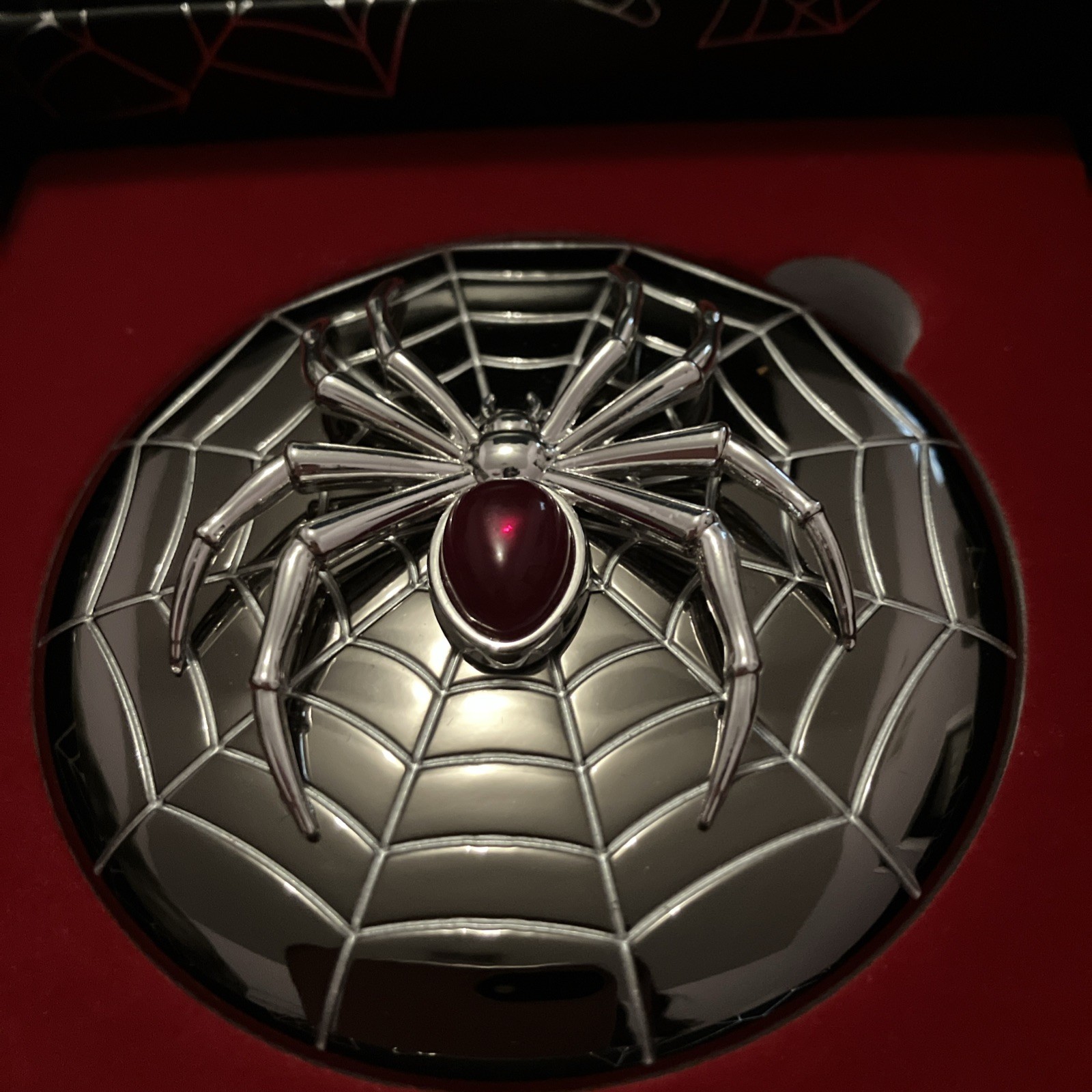 Купить Пудра Косметика Besame Signature Spider компактной серии 004 ...