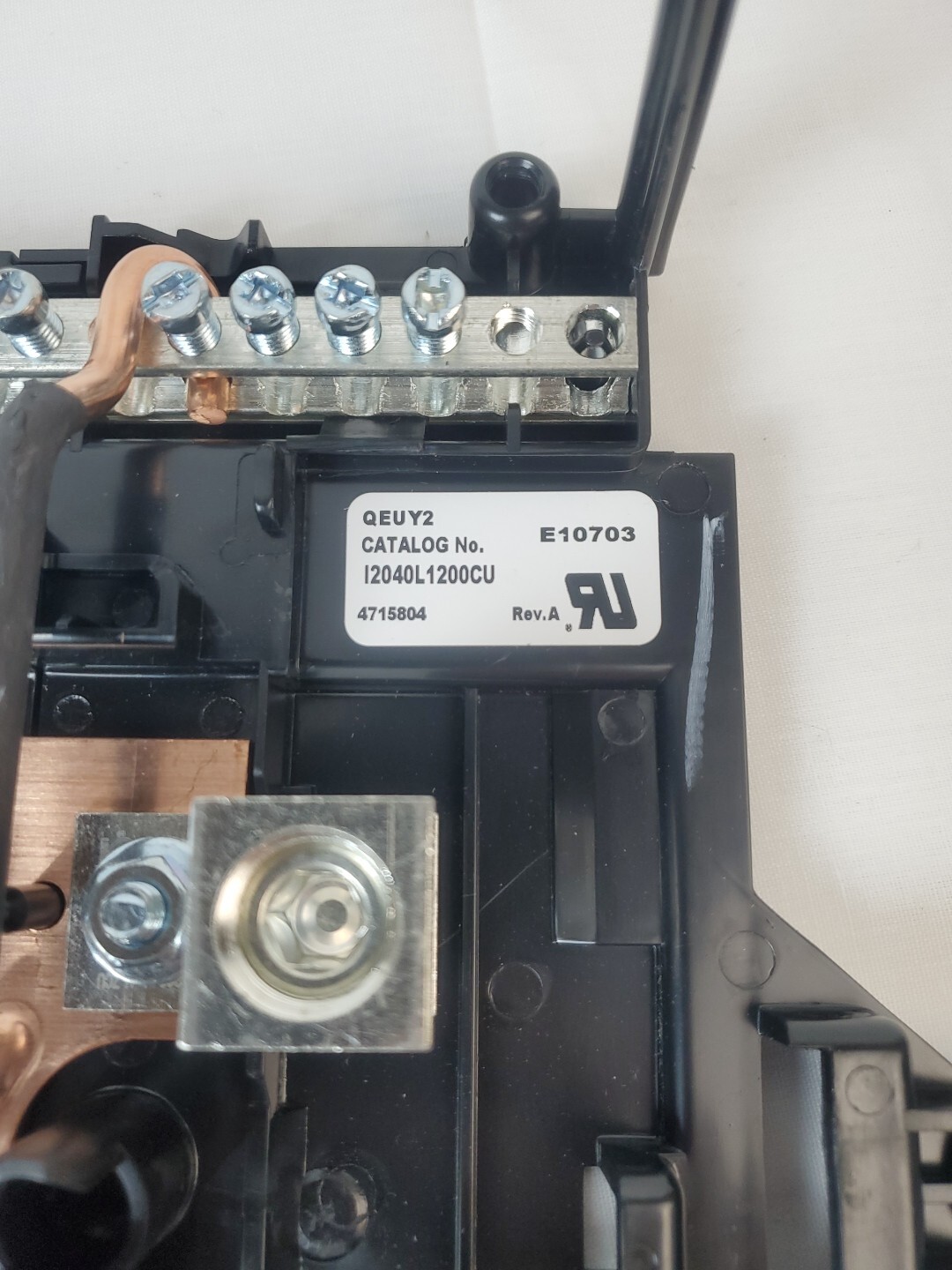 Siemens I2040L1200CU High Circuit Main Lug Load Center Interior With ...