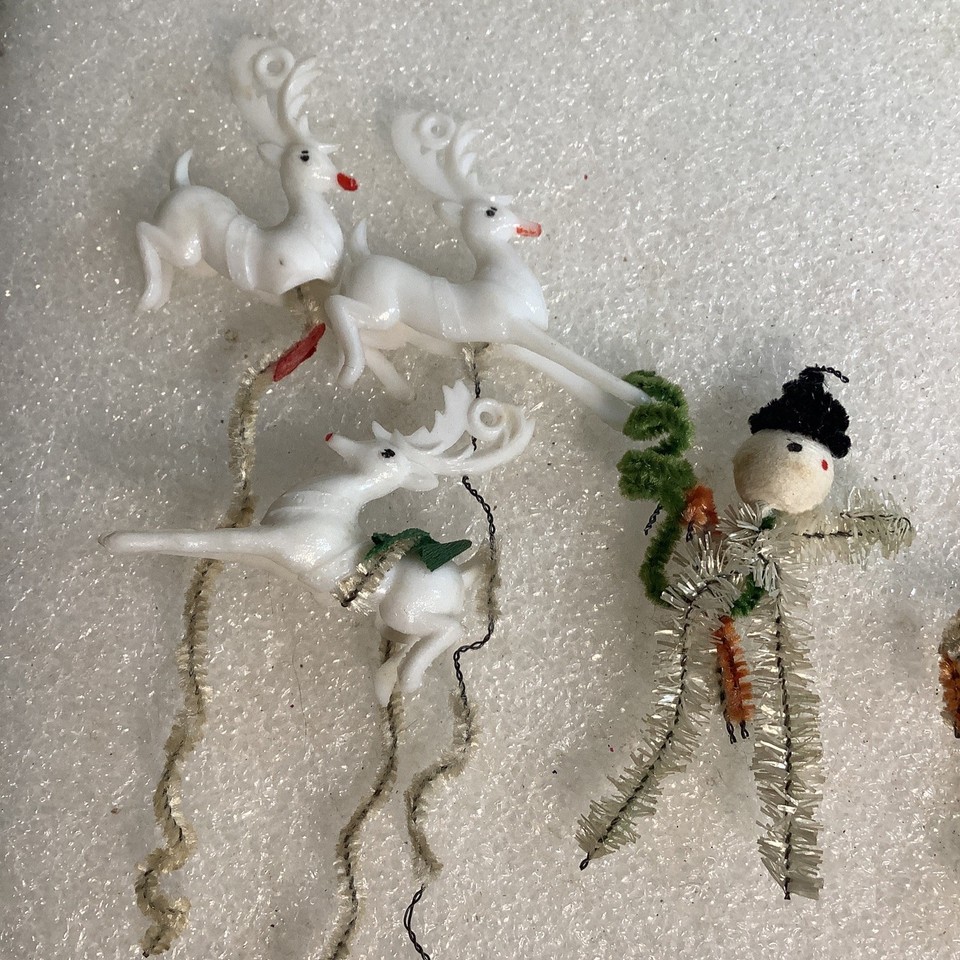 Vintage Chenille Spun Cotton Reindeer Picks Snowman Top Hat Package Tie ...