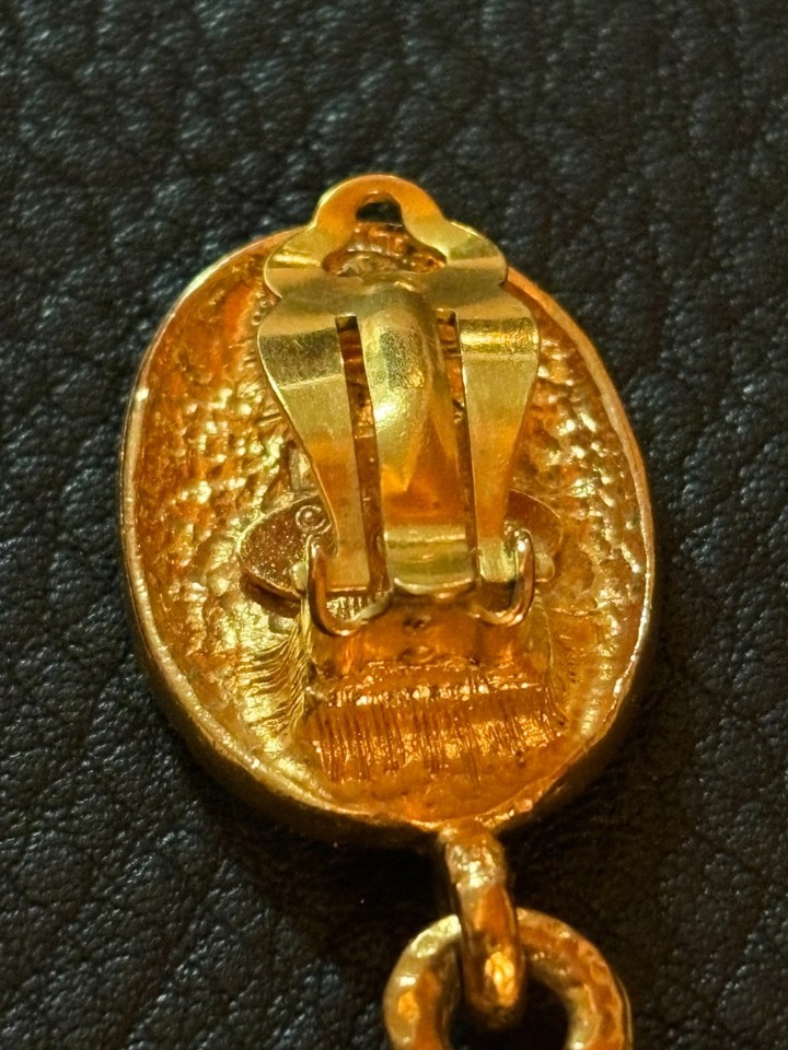 CHANEL Earrings AUTH Coco CC Logo Mark Vintage Gold Logo Circle Crown ...