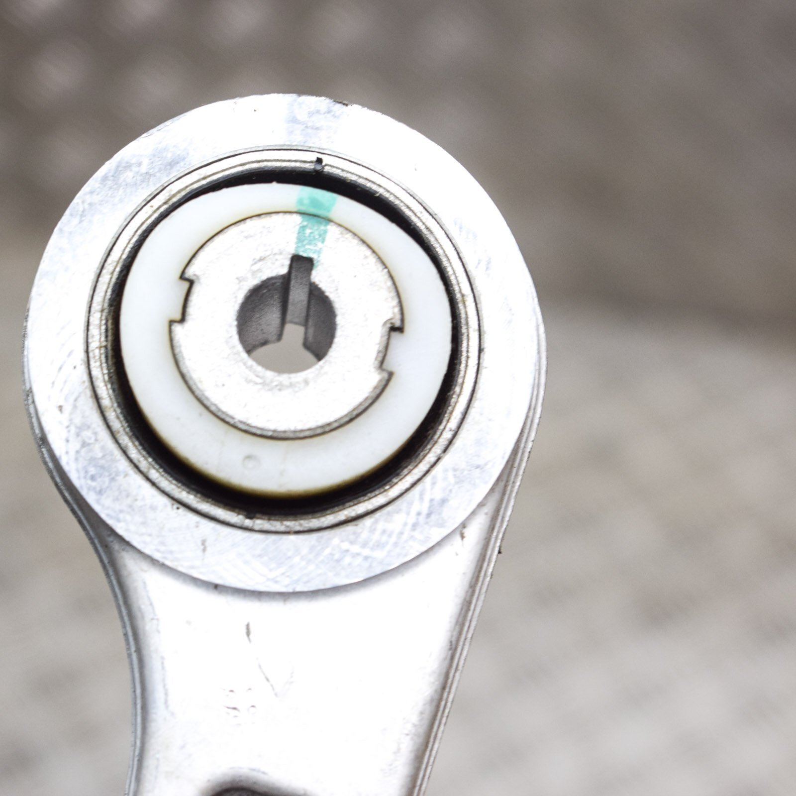 MASERATI LEVANTE SUV M161 hinterer linker Arm 670032016 3,00 Benzin 316 ...