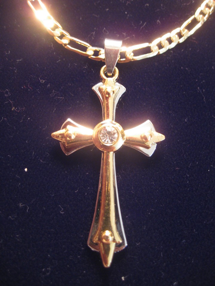 Cross 2 to choose 14K GP w 24" chain / Cruz 2 a escoger 14K chapa ...