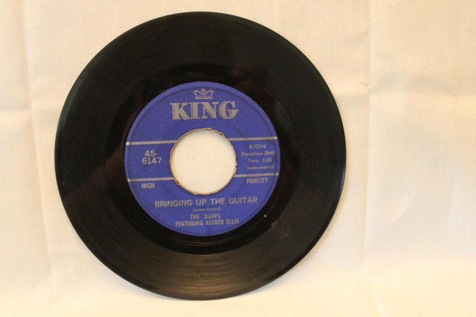 45 lp The Dapps Featuring Alfred Ellis Gittin' A Little Hipper King ...