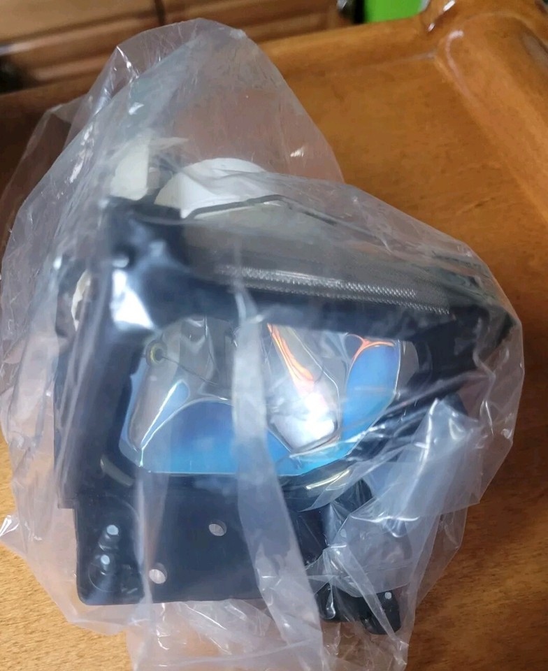 HITACHI DT00431 / CPX380LAMP Made in Japan Lamp w/Housing CP-X385/S370W ...