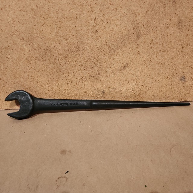 ARMSTRONG Striking/Slug Wrench 1-1/4" spud striking hammer 32-840 for ...