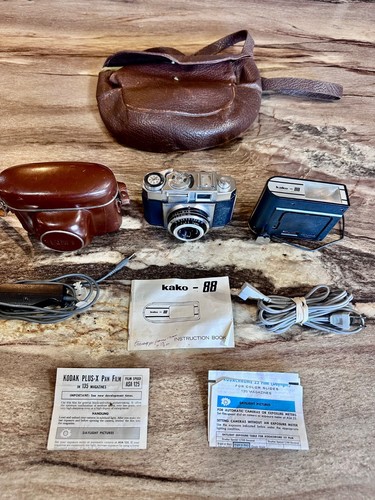 Zeiss Ikon Contina 35mm Vintage Camera with Kako flash, Cases, etc | eBay