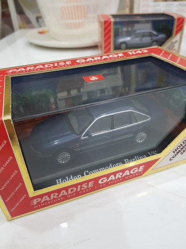 Paradise Garage 1/43 91002 Holden Commodore acclaim stratos Blue metal ...