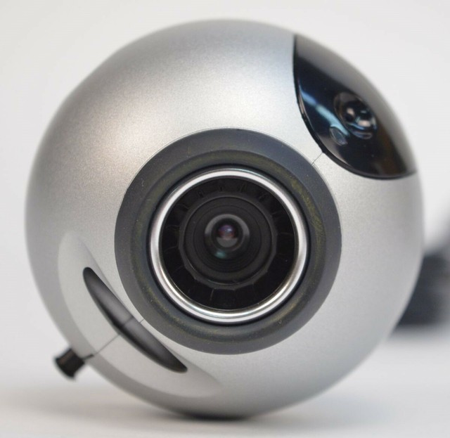 NEW Logitech QuickCam Pro 4000 Web Cam 1.3MP Live Video Calling Video ...