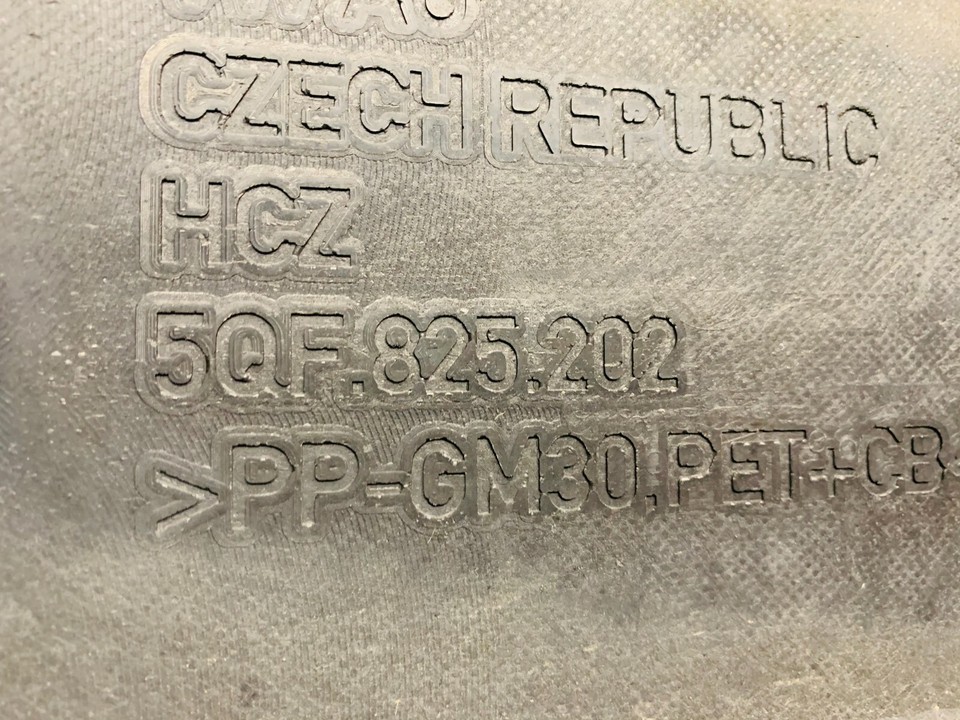 VOLKSWAGEN TIGUAN ENGINE COVER 2019 R-LINE 4 MOTION 5QF 825 236 | eBay