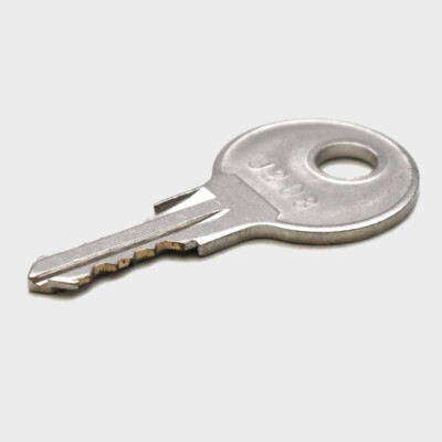 Lund Boat Replacement Key 1999295 | J208 | eBay