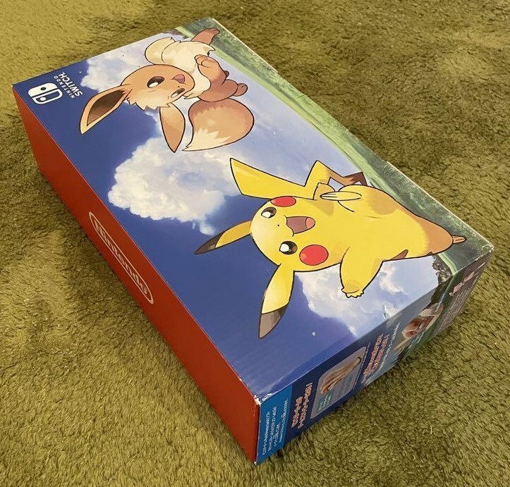 Nintendo Switch Pikachu Edition Pokemon Let's Go! Pikachu + Poke Ball ...