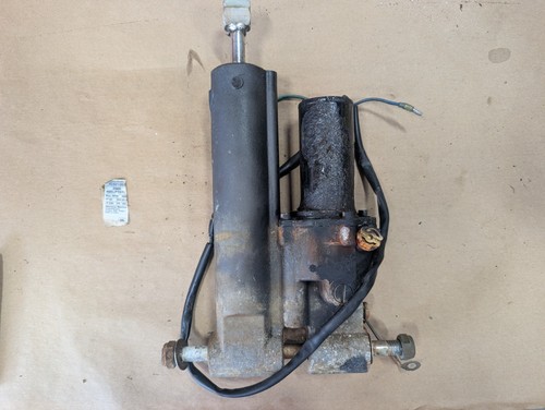 Mercury Power Trim 25-50 HP Works Great 30 40 50 Guaranteed 822344T14 ...