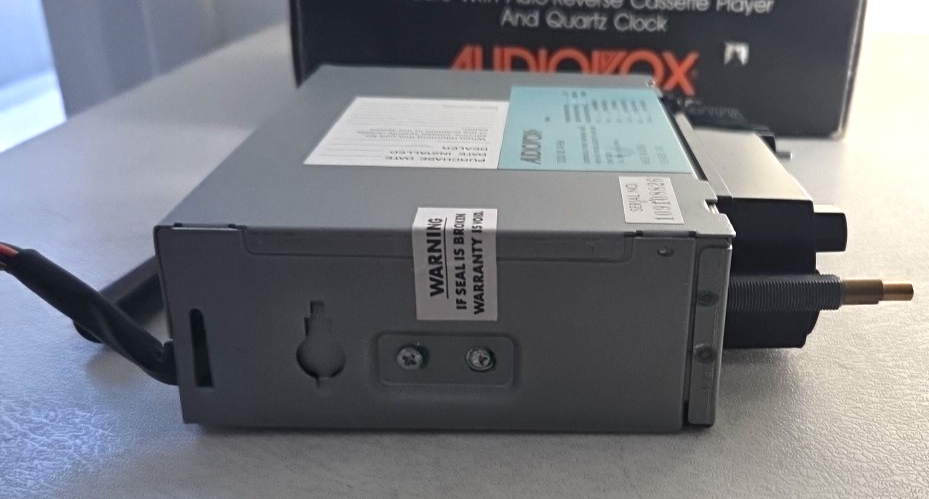 NEW Audiovox AV-954 Car Electronically Tuned AM FM Stereo Radio ...