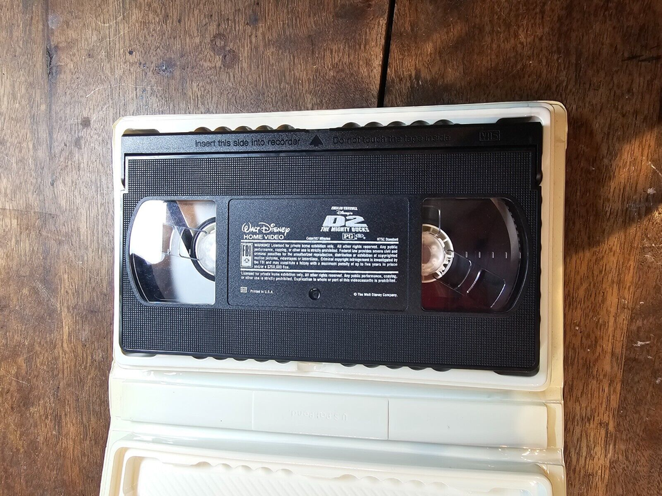 D2: The Mighty Ducks VHS 1994 Clamshell 765362553037| eBay