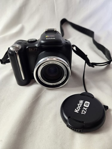 Kodak EasyShare P850 5.1MP Digital Camera - Black Works Needs Charger ...