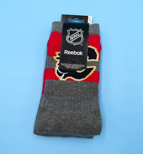 Calgary Flames Crew Socks Mens Large Sz 9 - 11 Reebok Hockey NHL Gray ...