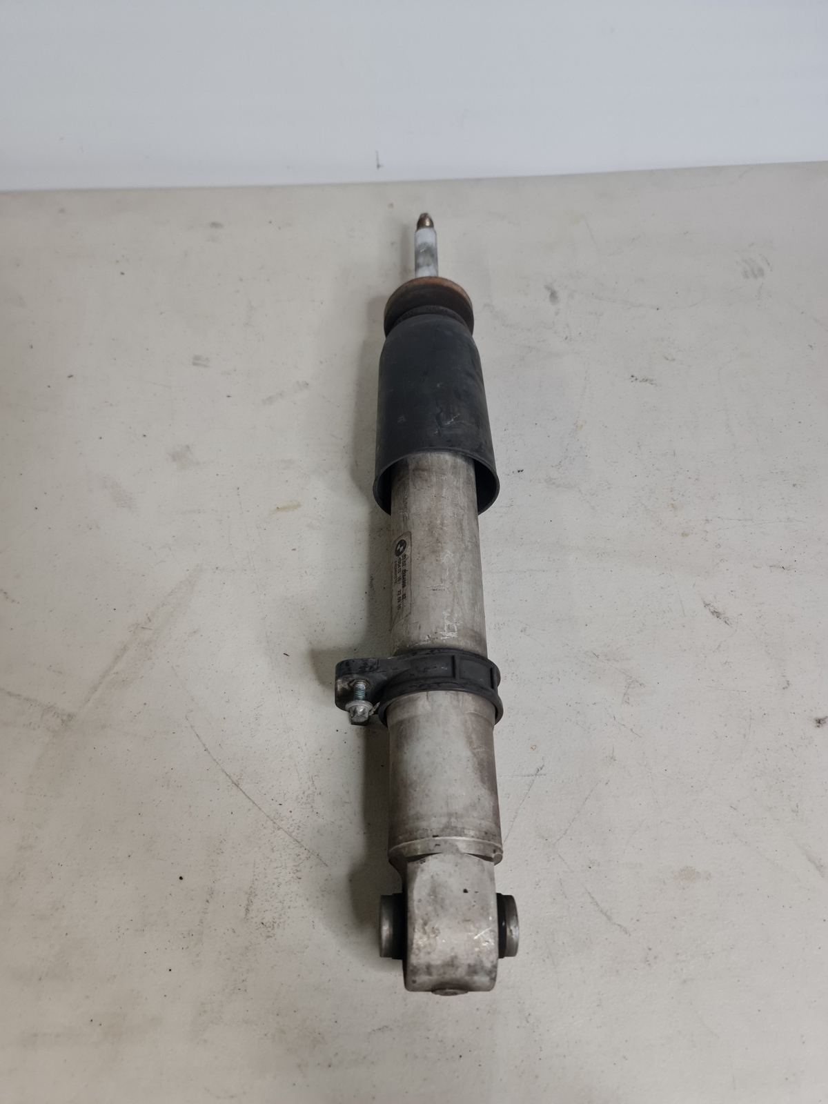 2015-2020 BMW 33-52-2-284-909 BMW 33522284909 Shock Absorber Edc, Rear ...