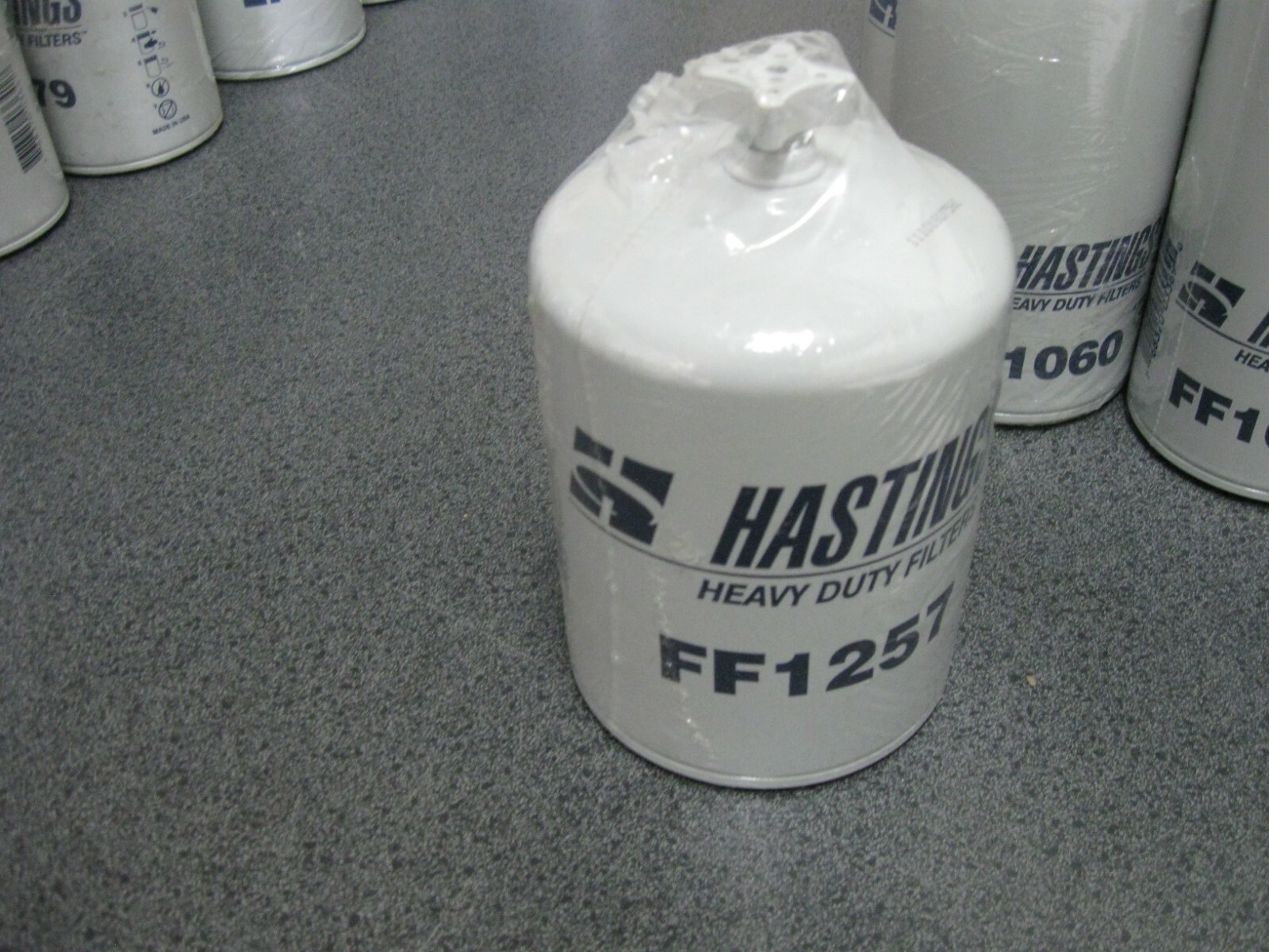 JOHN-DEERE RE522688 - Fuel filter cross reference