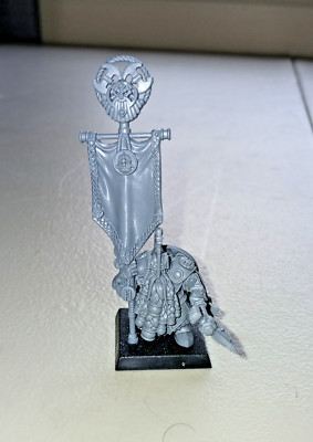 Warhammer Fantasy The Old World Dwarfen Mountain Holds Dwarf BSB ...