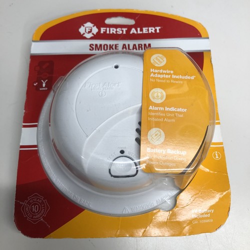 New FIRST ALERT Smoke Alarm Hardwire Adapter incl w/Battery Backup Cat ...