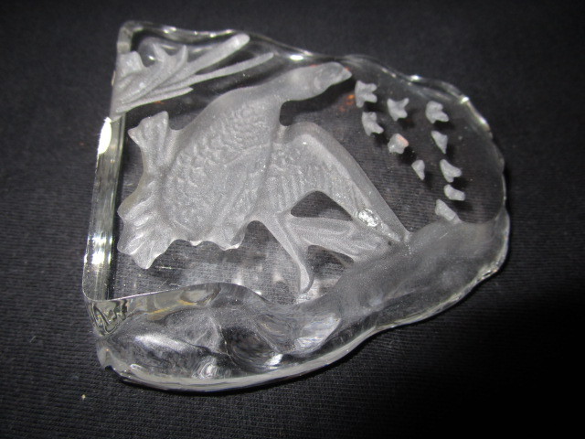 ARTMARK 1989 Crystal Glass Paper Weight w/ Etched Ducks Original | eBay