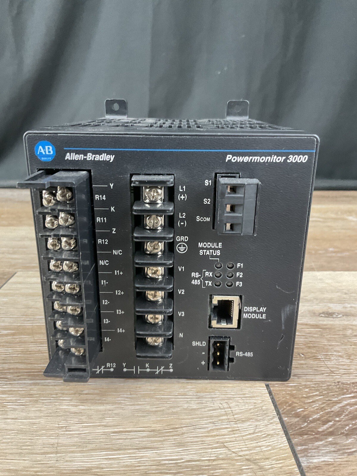 Allen-Bradley Powermonitor 3000 1404-M605A-000 PLC 3 Phase Metering 5 ...