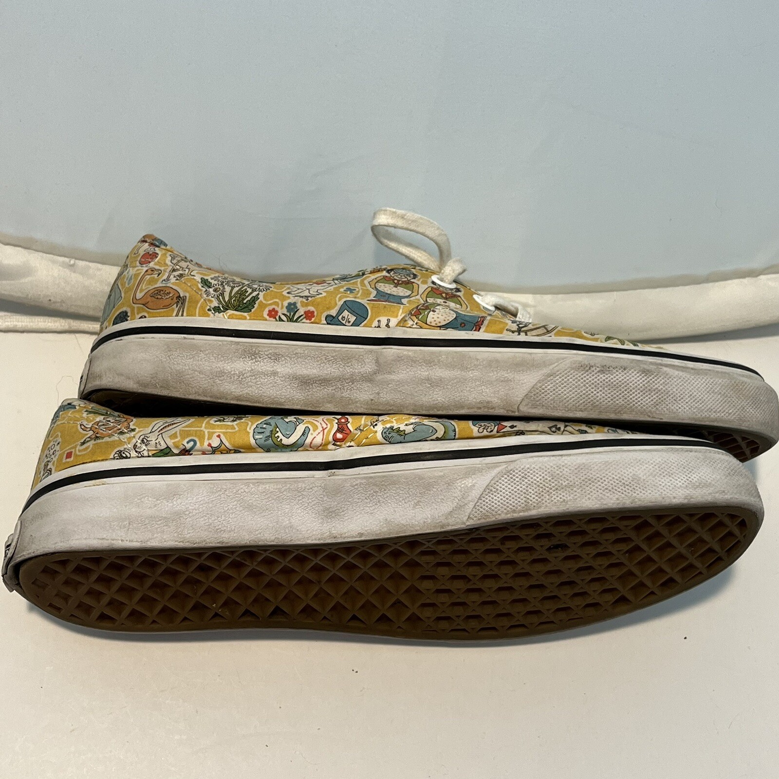 Vans Liberty Of London 2015 Collab Alice In Wonderland Sneakers Women 7 ...