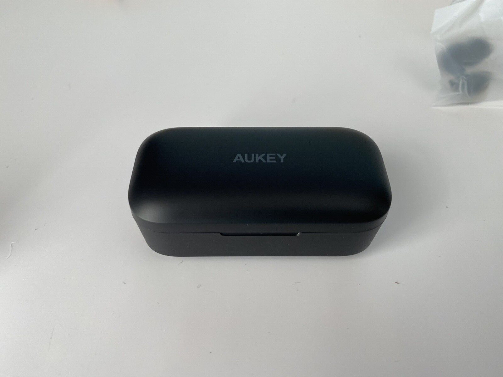 True Wireless Earbuds with Case - Black Aukey EP-T21 - New in Box | eBay